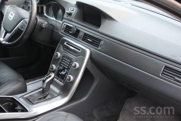 Zils Volvo V70 2016 Tukums, ar dzinēja tilpumu 2.00 L un nobraukumu 360 tūkst. km par 5200 €, foto 6 vietnē AUTOMOTO.COM.LV