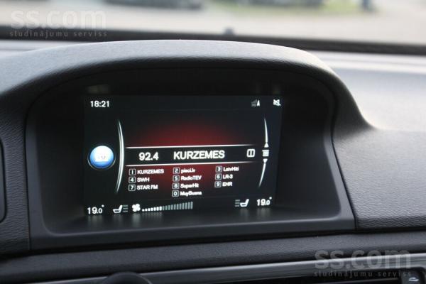 Zils Volvo V70 2016 Tukums, ar dzinēja tilpumu 2.00 L un nobraukumu 360 tūkst. km par 5200 €, foto 9 vietnē AUTOMOTO.COM.LV
