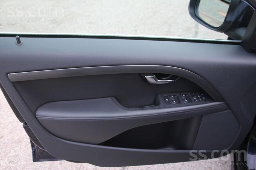 Zils Volvo V70 2016 Tukums, ar dzinēja tilpumu 2.00 L un nobraukumu 360 tūkst. km par 5200 €, foto 15 vietnē AUTOMOTO.COM.LV
