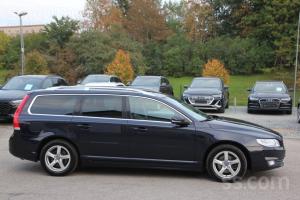 Zils Volvo V70 2016 Tukums, ar dzinēja tilpumu 2.00 L un nobraukumu 360 tūkst. km par 5200 €, foto 19 vietnē AUTOMOTO.COM.LV