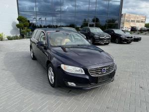 Blue Volvo V70 2017 in Telschi, with an engine capacity of 1.98 L and mileage of 258 thousand km for 6600 €, photo 10 on AUTOMOTO.COM.LV