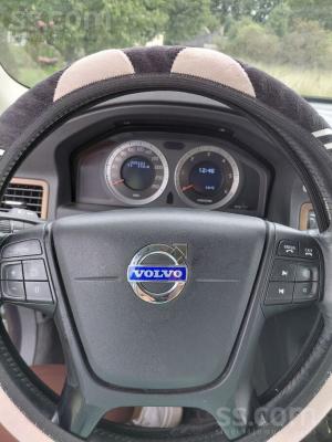 Brown Volvo V70 2009 in Talsi, with an engine capacity of 1.60 L and mileage of 325 thousand km for 2100 €, photo 9 on AUTOMOTO.COM.LV