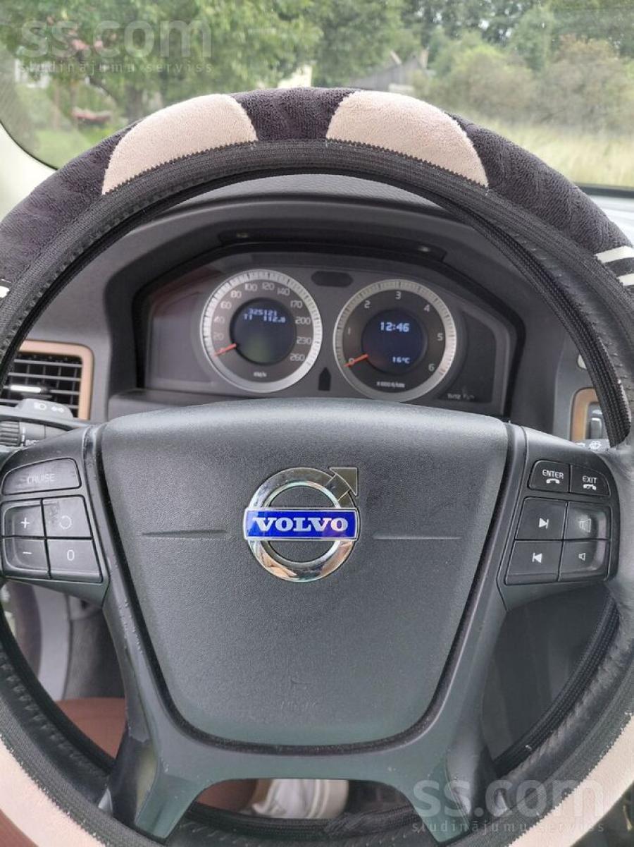 Brown Volvo V70 2009 in Talsi, with an engine capacity of 1.60 L and mileage of 325 thousand km for 2100 €, photo 9 on AUTOMOTO.COM.LV