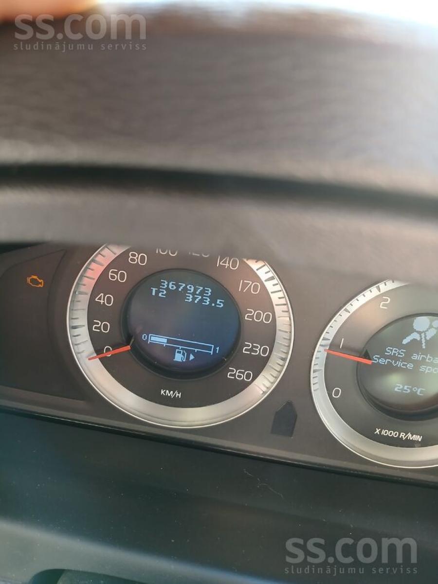 Brūns Volvo V70 2008 Jūrmala, ar dzinēja tilpumu 2.00 L un nobraukumu 368 tūkst. km par 2450 €, foto 6 vietnē AUTOMOTO.COM.LV