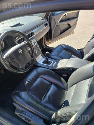 Brūns Volvo V70 2008 Jūrmala, ar dzinēja tilpumu 2.00 L un nobraukumu 368 tūkst. km par 2450 €, foto 7 vietnē AUTOMOTO.COM.LV