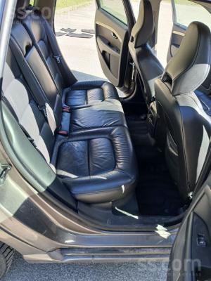 Brūns Volvo V70 2008 Jūrmala, ar dzinēja tilpumu 2.00 L un nobraukumu 368 tūkst. km par 2450 €, foto 8 vietnē AUTOMOTO.COM.LV