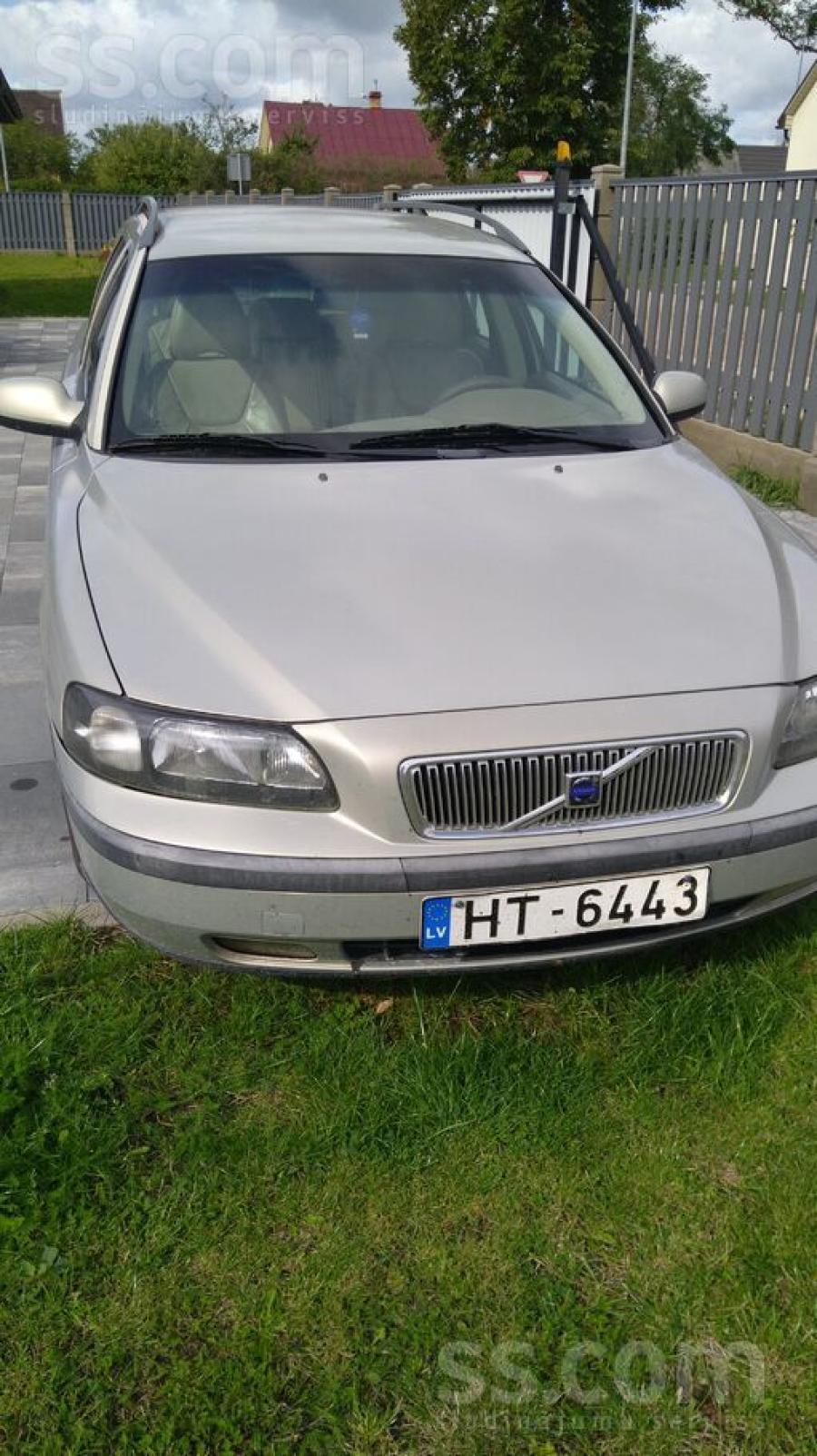 Brūns Volvo V70 2001 Rēzekne, ar dzinēja tilpumu 2.50 L un nobraukumu 559 tūkst. km par 550 €, foto 3 vietnē AUTOMOTO.COM.LV