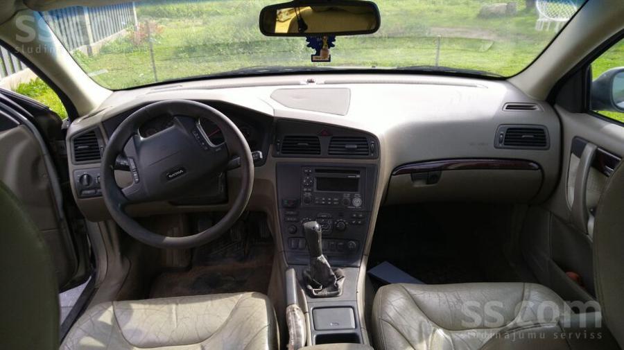 Brūns Volvo V70 2001 Rēzekne, ar dzinēja tilpumu 2.50 L un nobraukumu 559 tūkst. km par 550 €, foto 4 vietnē AUTOMOTO.COM.LV