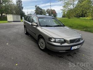 Коричневый Вольво В70 2001 в Алуксне, объемом двигателя 2.40 л и пробегом 308 тыс. км за 1200 €, фото  на AUTOMOTO.COM.LV