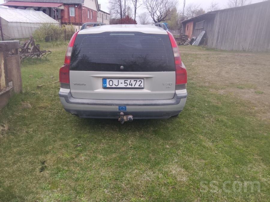 Brūns Volvo V70 2002 Balvi, ar dzinēja tilpumu 2.40 L un nobraukumu 319 tūkst. km par 550 €, foto 5 vietnē AUTOMOTO.COM.LV