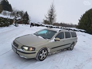 Brūns Volvo V70 2003 Šilutė, ar dzinēja tilpumu 2.40 L un nobraukumu 45 tūkst. km par 1150 €, foto 2 vietnē AUTOMOTO.COM.LV