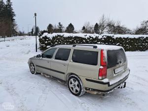 Brūns Volvo V70 2003 Šilutė, ar dzinēja tilpumu 2.40 L un nobraukumu 45 tūkst. km par 1150 €, foto 3 vietnē AUTOMOTO.COM.LV