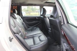 Brown Volvo V70 2003 in Liepaja, with an engine capacity of 2.40 L and mileage of 436 thousand km for 2700 €, photo 11 on AUTOMOTO.COM.LV