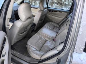 Brūns Volvo V70 2004 Viļņa, ar dzinēja tilpumu 2.44 L un nobraukumu 474 tūkst. km par 950 €, foto 7 vietnē AUTOMOTO.COM.LV