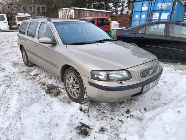 Коричневый Вольво В70 2004 в Юрмала, объемом двигателя 2.40 л и пробегом 345 тыс. км за 1400 €, фото 1 на AUTOMOTO.COM.LV