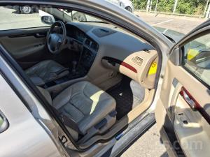 Brown Volvo V70 2004 in Daugavpils, with an engine capacity of 2.40 L and mileage of 347 thousand km for 1500 €, photo 10 on AUTOMOTO.COM.LV