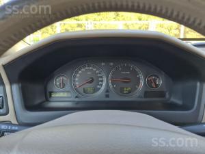 Brown Volvo V70 2004 in Daugavpils, with an engine capacity of 2.40 L and mileage of 347 thousand km for 1500 €, photo 12 on AUTOMOTO.COM.LV
