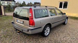 Brūns Volvo V70 2004 Rēzekne, ar dzinēja tilpumu 2.40 L un nobraukumu 347 tūkst. km par 1850 €, foto 5 vietnē AUTOMOTO.COM.LV