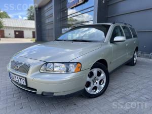 Brown Volvo V70 2005 in Jekabpils, with an engine capacity of 2.40 L and mileage of 490 thousand km for 2550 €, photo  on AUTOMOTO.COM.LV