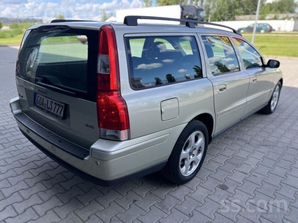 Brown Volvo V70 2005 in Jekabpils, with an engine capacity of 2.40 L and mileage of 490 thousand km for 2550 €, photo 6 on AUTOMOTO.COM.LV