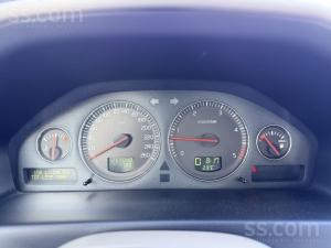 Brūns Volvo V70 2005 Rīga, ar dzinēja tilpumu 2.40 L un nobraukumu 257 tūkst. km par 3995 €, foto 12 vietnē AUTOMOTO.COM.LV