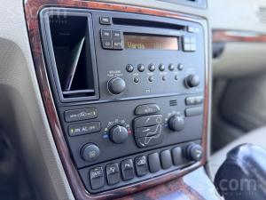 Brūns Volvo V70 2005 Rīga, ar dzinēja tilpumu 2.40 L un nobraukumu 257 tūkst. km par 3995 €, foto 13 vietnē AUTOMOTO.COM.LV