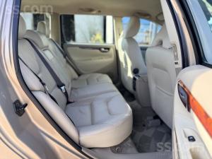 Brūns Volvo V70 2005 Rīga, ar dzinēja tilpumu 2.40 L un nobraukumu 257 tūkst. km par 3995 €, foto 14 vietnē AUTOMOTO.COM.LV