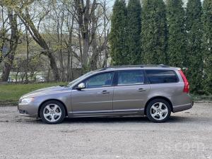 Brown Volvo V70 2007 in Aluksne, with an engine capacity of 2.40 L and mileage of 263 thousand km for 2700 €, photo 4 on AUTOMOTO.COM.LV