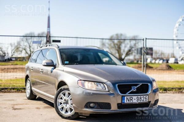 Brūns Volvo V70 2007 Rīga, ar dzinēja tilpumu 2.40 L un nobraukumu 335 tūkst. km par 390 €, foto 2 vietnē AUTOMOTO.COM.LV