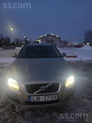 Brown Volvo V70 2007 in Riga, with an engine capacity of 2.40 L and mileage of 420 thousand km for 3200 €, photo 7 on AUTOMOTO.COM.LV