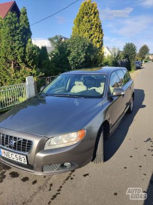 Brown Volvo V70 2007 in Vilnius, with an engine capacity of 2.40 L and mileage of 330 thousand km for 3750 €, photo 3 on AUTOMOTO.COM.LV