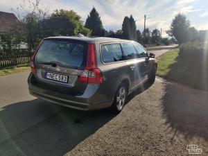 Brown Volvo V70 2007 in Vilnius, with an engine capacity of 2.40 L and mileage of 330 thousand km for 3750 €, photo 7 on AUTOMOTO.COM.LV