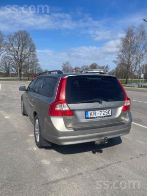 Brūns Volvo V70 2007 Rīga, ar dzinēja tilpumu 2.40 L un nobraukumu 407 tūkst. km par 2490 €, foto 4 vietnē AUTOMOTO.COM.LV