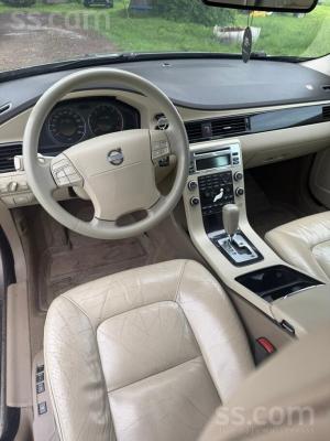 Brūns Volvo V70 2007 Daugavpils, ar dzinēja tilpumu 2.40 L un nobraukumu 323 tūkst. km par 4250 €, foto 5 vietnē AUTOMOTO.COM.LV