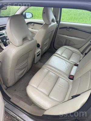 Brūns Volvo V70 2007 Daugavpils, ar dzinēja tilpumu 2.40 L un nobraukumu 323 tūkst. km par 4250 €, foto 6 vietnē AUTOMOTO.COM.LV