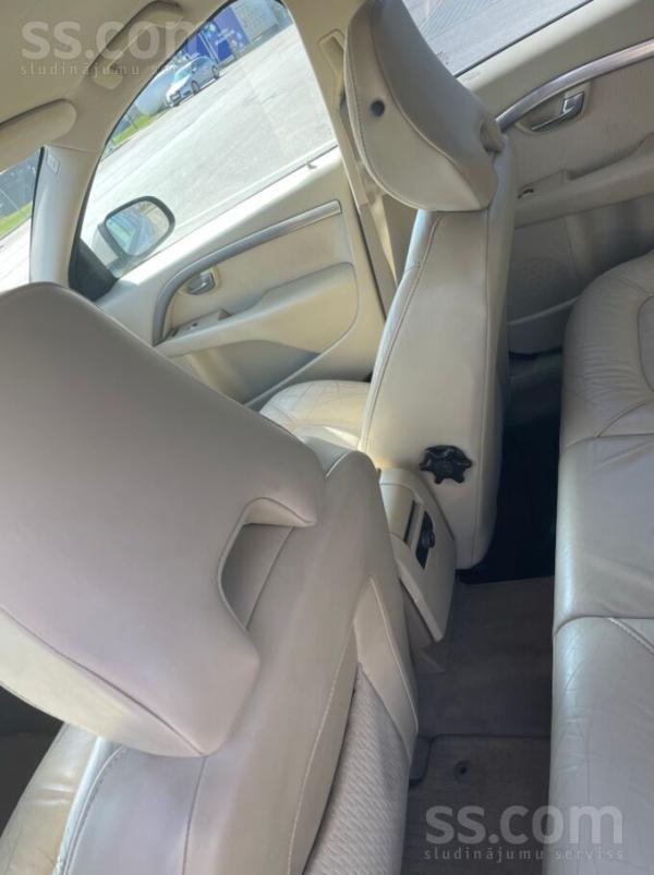 Brūns Volvo V70 2007 Rīga, ar dzinēja tilpumu 2.40 L un nobraukumu 407 tūkst. km par 2500 €, foto 5 vietnē AUTOMOTO.COM.LV