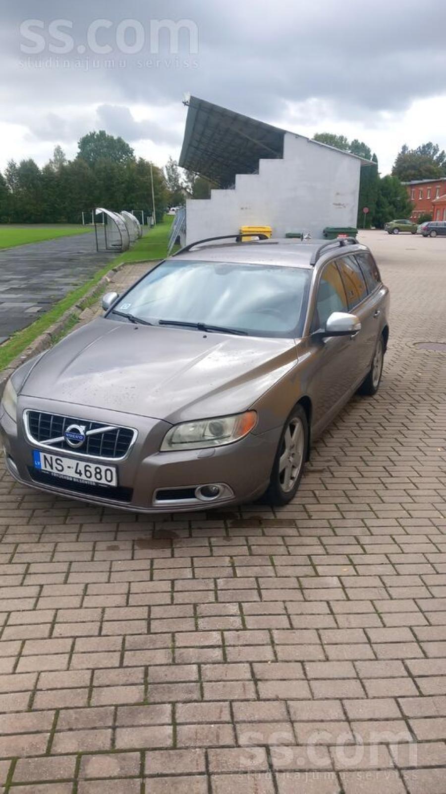 Brūns Volvo V70 2007 Saldus, ar dzinēja tilpumu 2.40 L un nobraukumu 275 tūkst. km par 2800 €, foto 1 vietnē AUTOMOTO.COM.LV