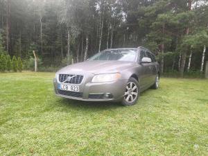 Brūns Volvo V70 2007 Kauņa, ar dzinēja tilpumu 2.52 L un nobraukumu 326 tūkst. km par 3800 €, foto  vietnē AUTOMOTO.COM.LV