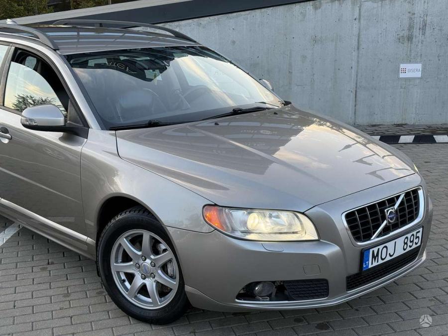 Brūns Volvo V70 2007 Kauņa, ar dzinēja tilpumu 2.40 L un nobraukumu 322 tūkst. km par 2950 €, foto 10 vietnē AUTOMOTO.COM.LV