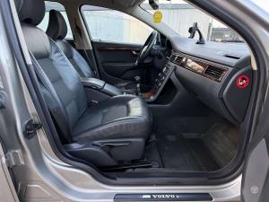 Brūns Volvo V70 2007 Kauņa, ar dzinēja tilpumu 2.40 L un nobraukumu 322 tūkst. km par 2950 €, foto 23 vietnē AUTOMOTO.COM.LV