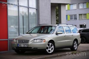 Brown Volvo V70 2007 in Riga, with an engine capacity of 2.40 L and mileage of 435 thousand km for 2495 €, photo  on AUTOMOTO.COM.LV