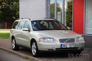Brown Volvo V70 2007 in Riga, with an engine capacity of 2.40 L and mileage of 435 thousand km for 2495 €, photo 5 on AUTOMOTO.COM.LV