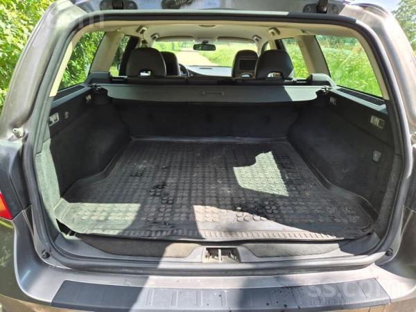 Brown Volvo V70 2007 in Ogre, with an engine capacity of 2.40 L and mileage of 290 thousand km for 3900 €, photo 4 on AUTOMOTO.COM.LV