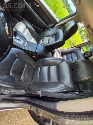 Brown Volvo V70 2007 in Ogre, with an engine capacity of 2.40 L and mileage of 290 thousand km for 3900 €, photo 8 on AUTOMOTO.COM.LV