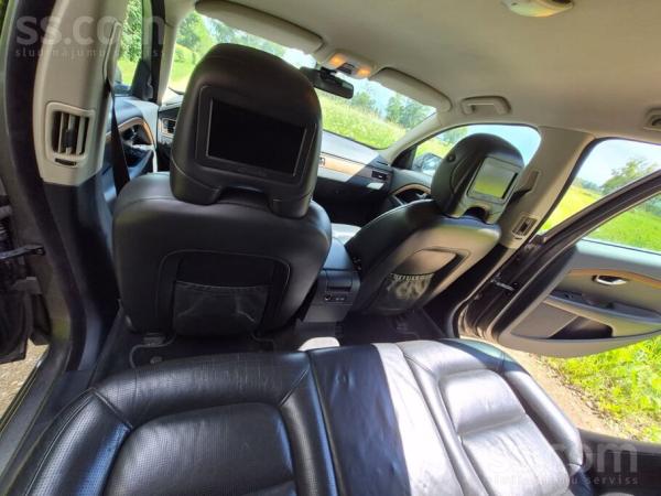 Brūns Volvo V70 2007 Ogre, ar dzinēja tilpumu 2.40 L un nobraukumu 290 tūkst. km par 3900 €, foto 6 vietnē AUTOMOTO.COM.LV