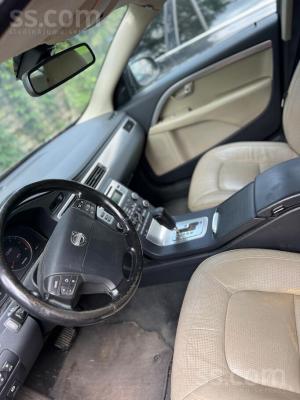 Brūns Volvo V70 2007 Ogre, ar dzinēja tilpumu 2.40 L un nobraukumu 430 tūkst. km par 1800 €, foto 5 vietnē AUTOMOTO.COM.LV