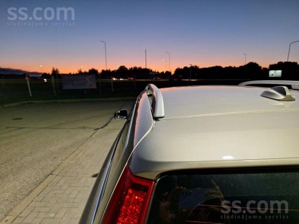 Brūns Volvo V70 2008 Tukums, ar dzinēja tilpumu 2.40 L un nobraukumu 320 tūkst. km par 1700 €, foto 4 vietnē AUTOMOTO.COM.LV