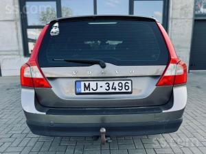Brown Volvo V70 2008 in Cesis, with an engine capacity of 2.40 L and mileage of 333 thousand km for 2850 €, photo 9 on AUTOMOTO.COM.LV