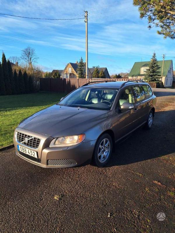 Brūns Volvo V70 2008 Klaipėda, ar dzinēja tilpumu 2.40 L un nobraukumu 362 tūkst. km par 2900 €, foto 1 vietnē AUTOMOTO.COM.LV