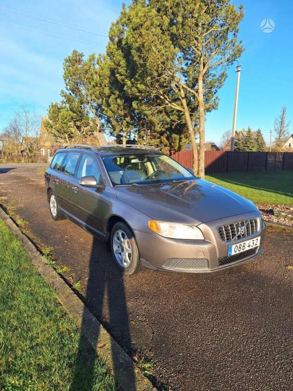 Brūns Volvo V70 2008 Klaipėda, ar dzinēja tilpumu 2.40 L un nobraukumu 362 tūkst. km par 2900 €, foto 3 vietnē AUTOMOTO.COM.LV